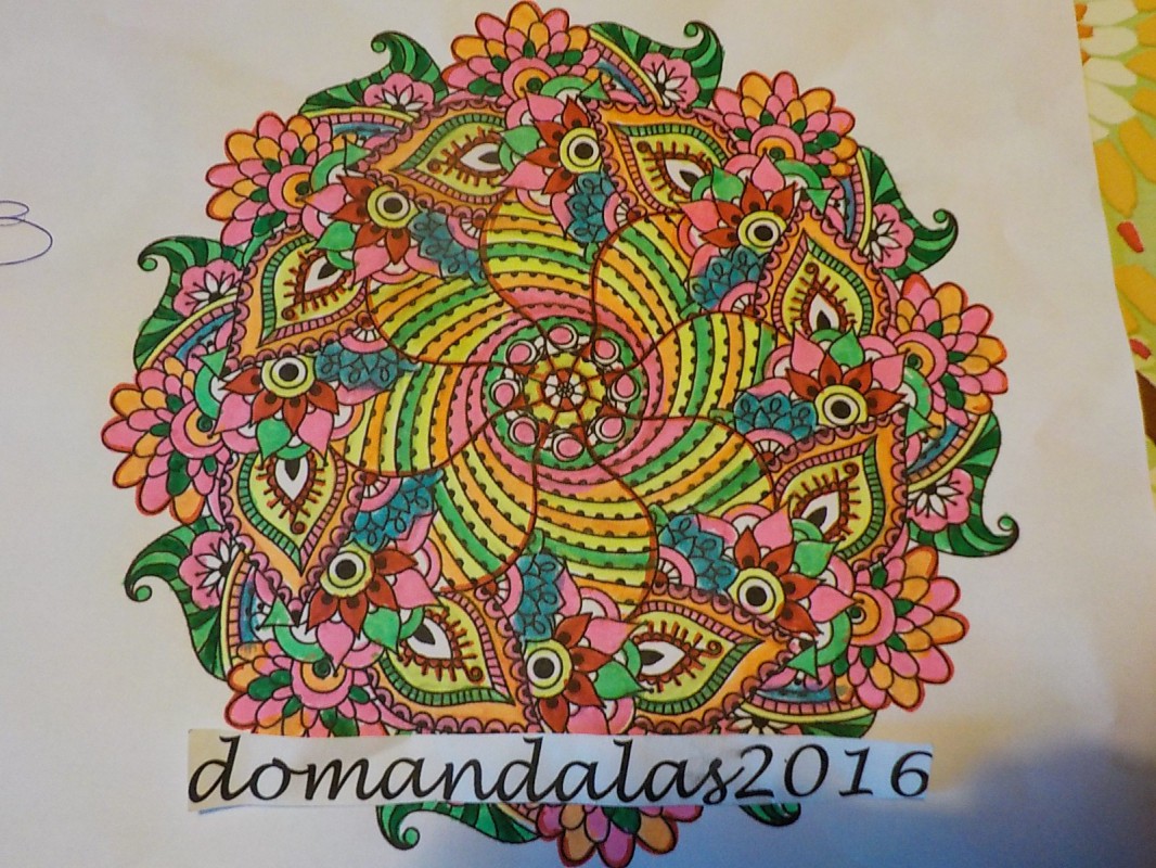 Symmetrical Mandala with cute leaves and flowers - Difficult Mandalas ...